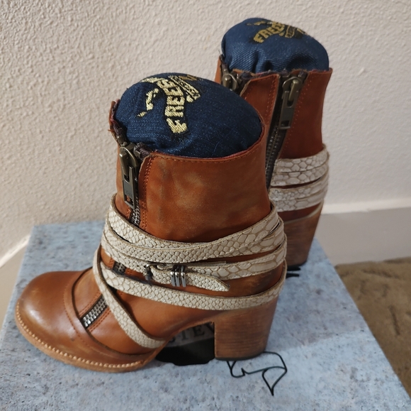 Freebird by Steven | Shoes | Freebird By Steven Balboa | Poshmark